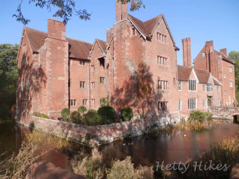 Harvington Hall | Hetty Hikes